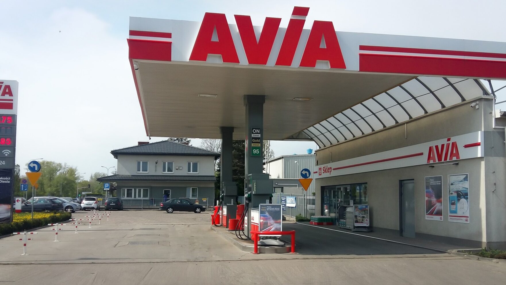 Na stacji AVIA w Warszawie będzie można zbadać wzrok - UNIMOT S.A